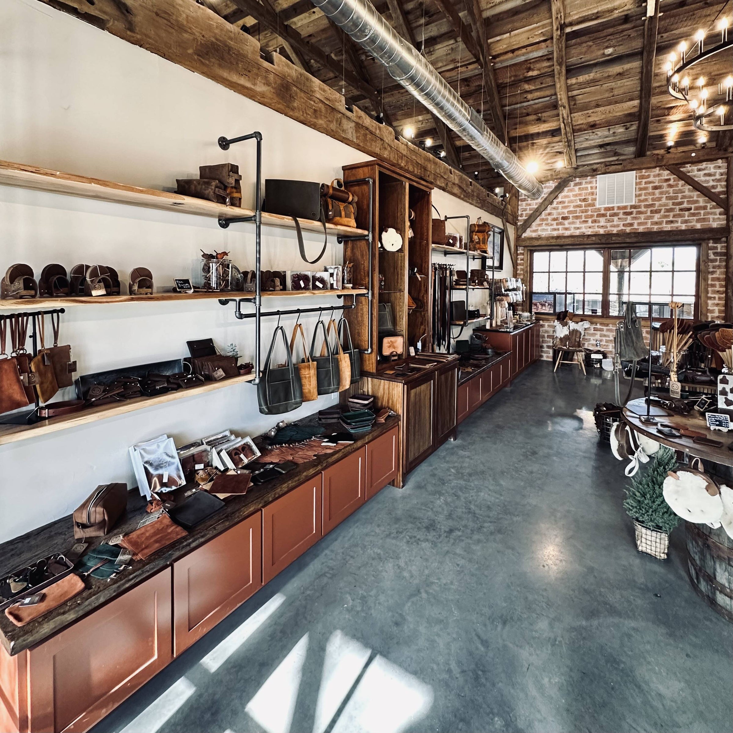 Home [www.heritageleathergoods.com]